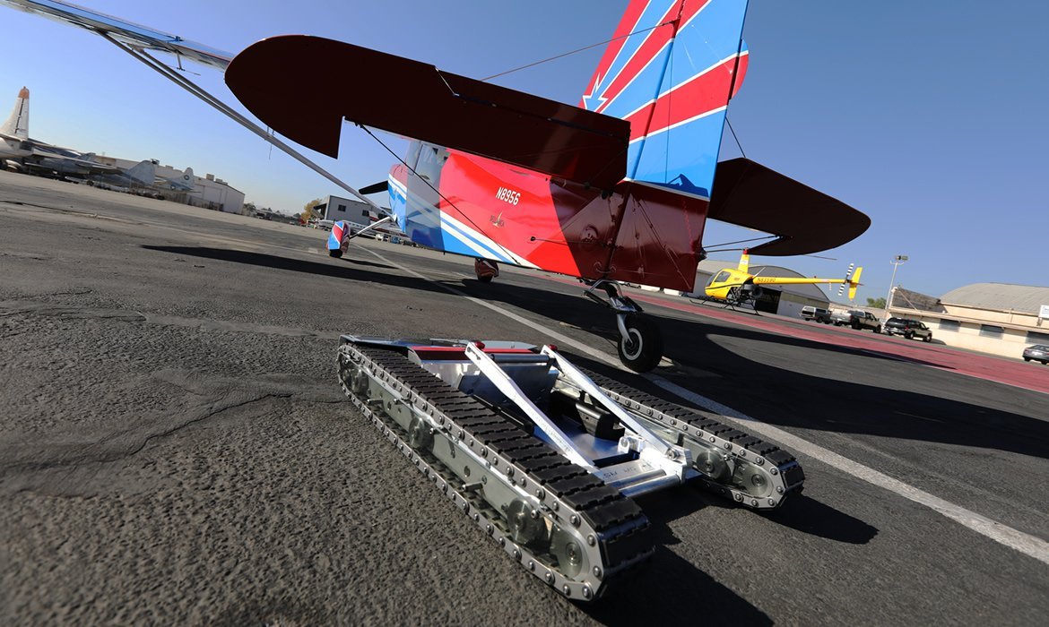 AC AIR Technology - Remote Control Aircraft Tugs